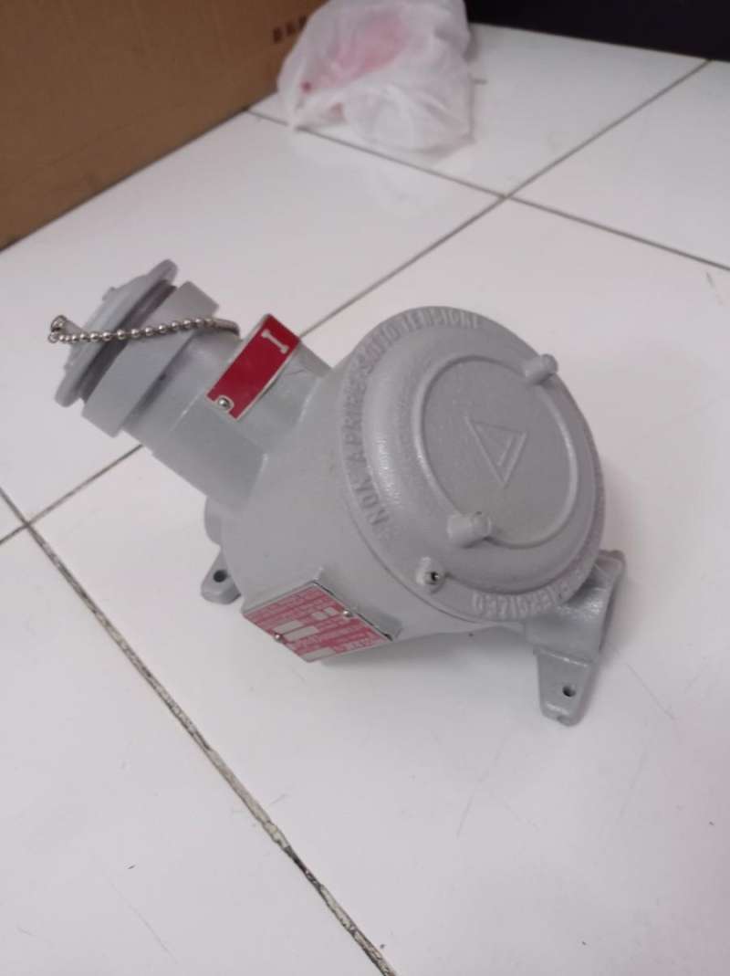 Jual COSIME EXPLOSION PROOF SOCKET 3P+N+E 32A FSQ 425 5PIN di Seller ...