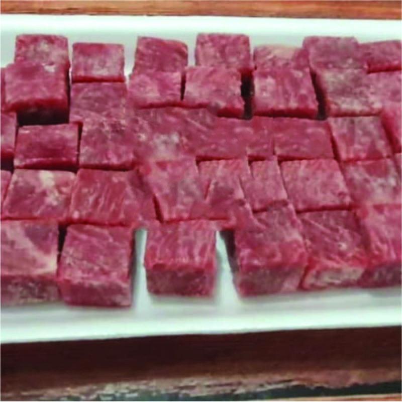 Jual TOKO DAGING 38 Saikoro Beff Cubes Daging Segar [1 kg] Halal di ...