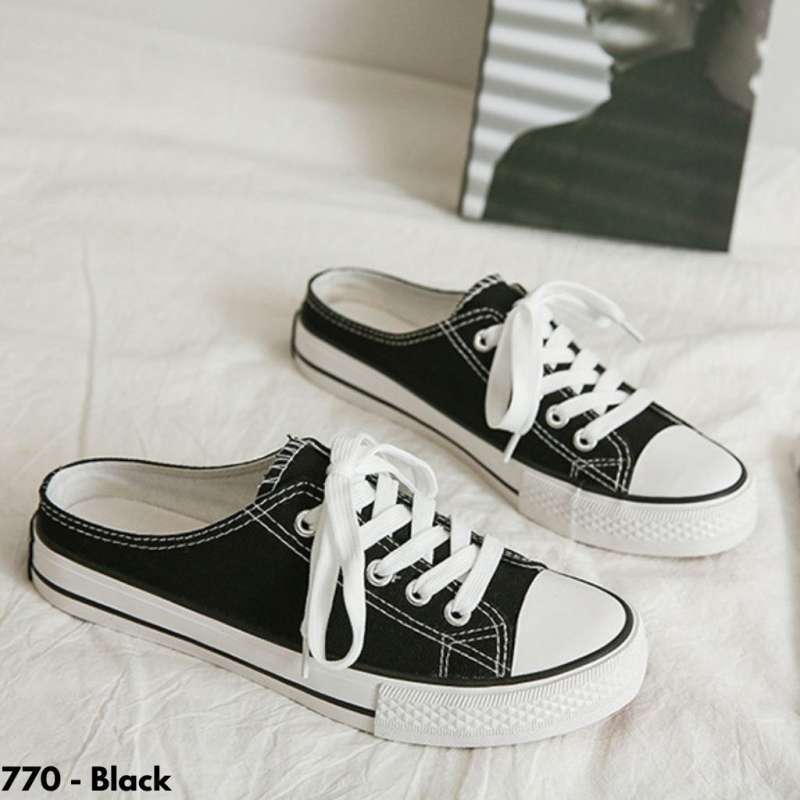 Jual SEPATU SNEAKERS SLOP WANITA IMPORT KANVAS POLOS PUTIH HITAM ...