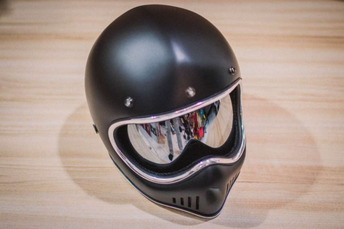 Promo Helm Cross Bone Full Face Klasik Kaca Dalam - Hitam Diskon 50% di ...