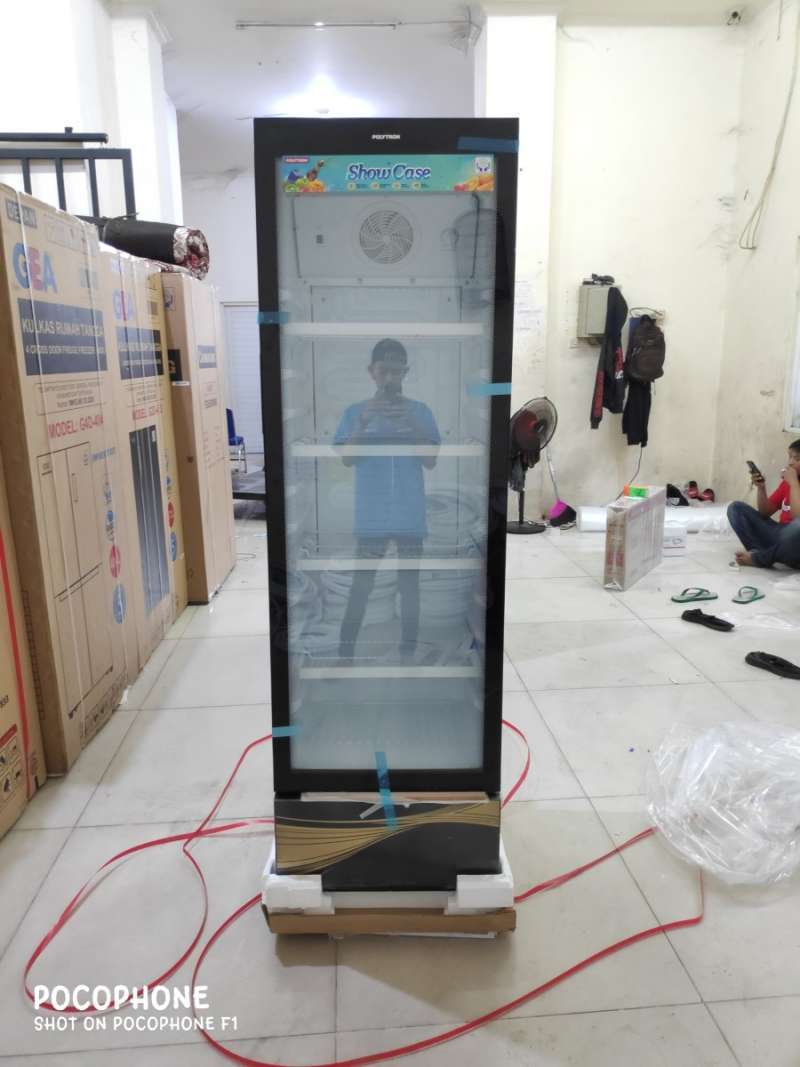 Jual Showcase Polytron Scn 237 L 4 Rak Display Cooler Kulkas Low Watt ...