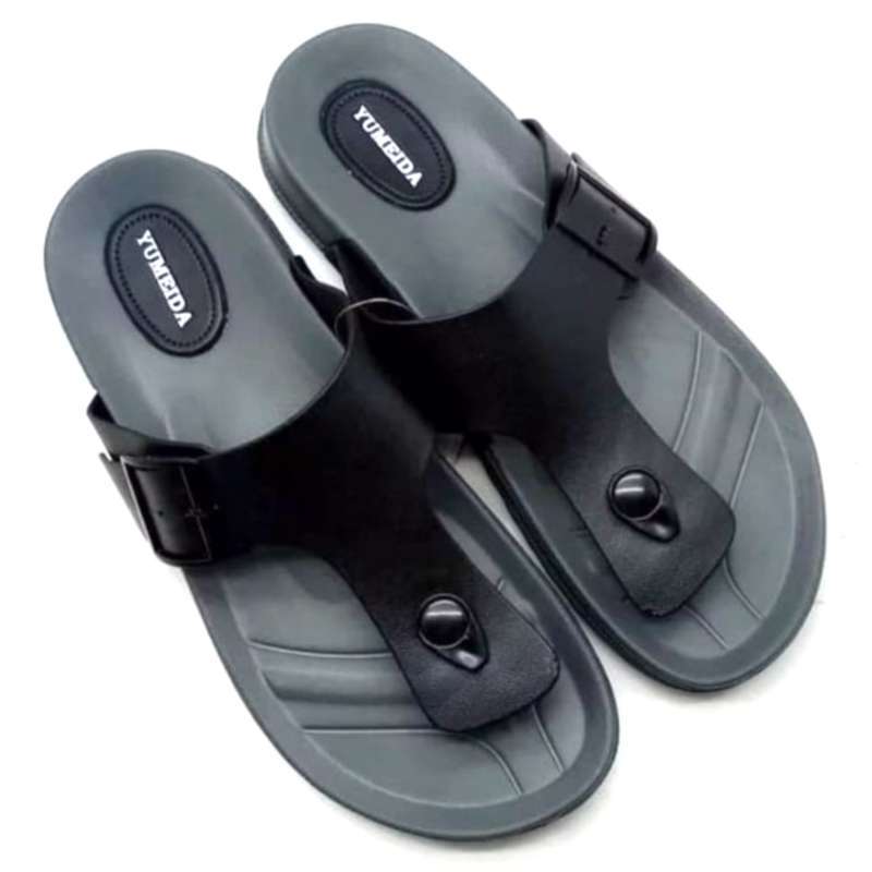 Yuk, Cari Tahu Sandal yang Cocok untuk Kaki Lebar - Blibli Friends