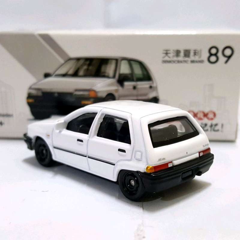 Jual Miniatur Diecast 1/64 Daihatsu Charade Winner By Xcartoys ...