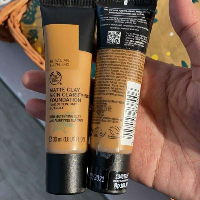 Jual The Body Shop Matte Clay Skin Clarifying Foundation BrazilianHazle ...