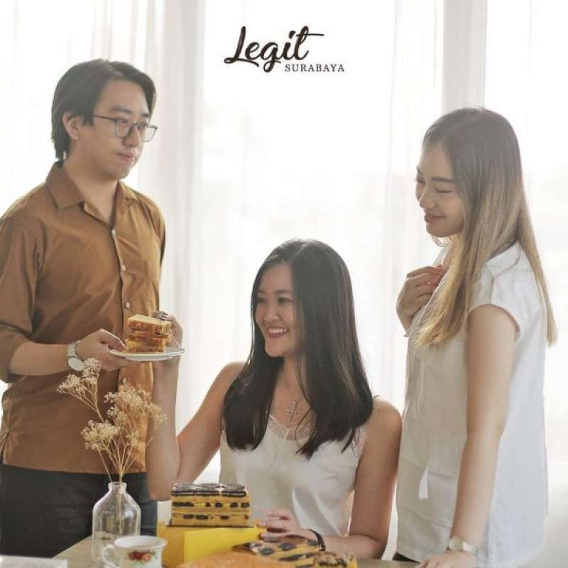 Jual Lapis Legit Nutella Queen 7,5cm x 15cm di Seller Laritta Bakery ...