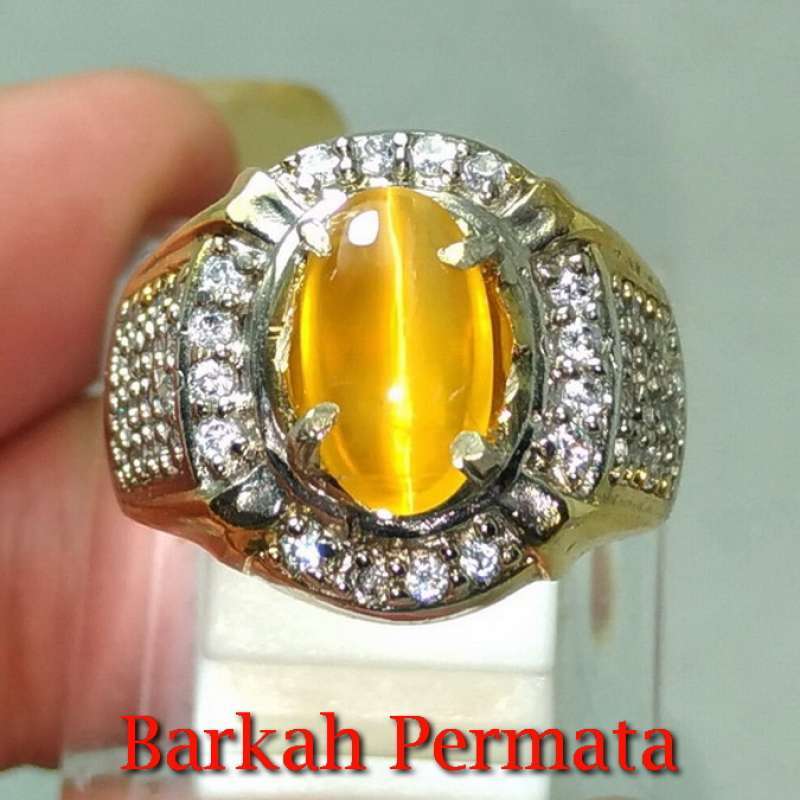 Bahan Batu Mata Kucing