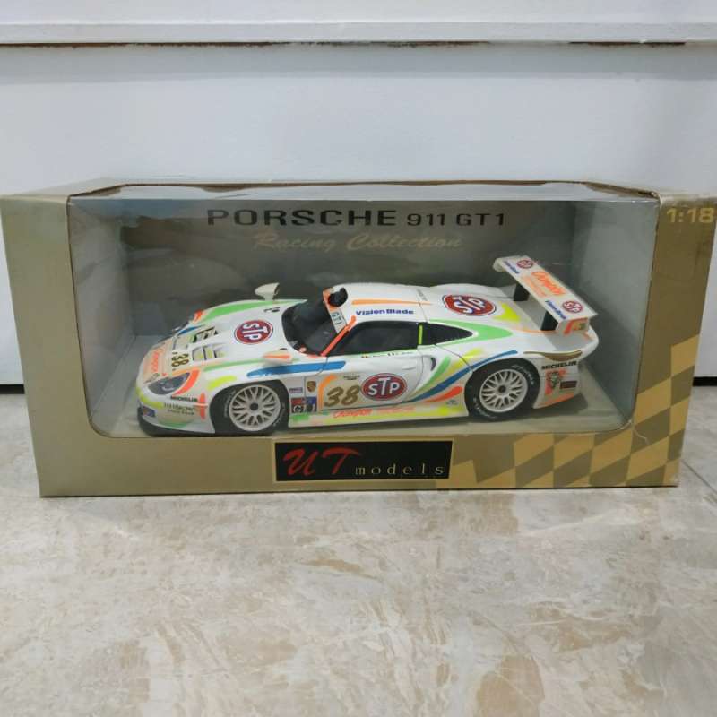 Jual Diecast 1:18 Porsche 911 GT1 STP UT Models no Hotwheels Autoart ...