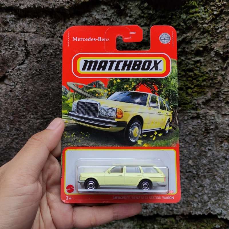 Jual Matchbox Mercedes-Benz S123 Wagon Kuning 2021 di Seller Lakeside ...
