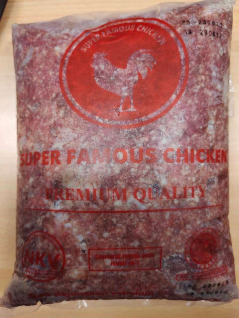 Jual Frozen daging giling ayam minced chicken meat beku 2kg di Seller ...