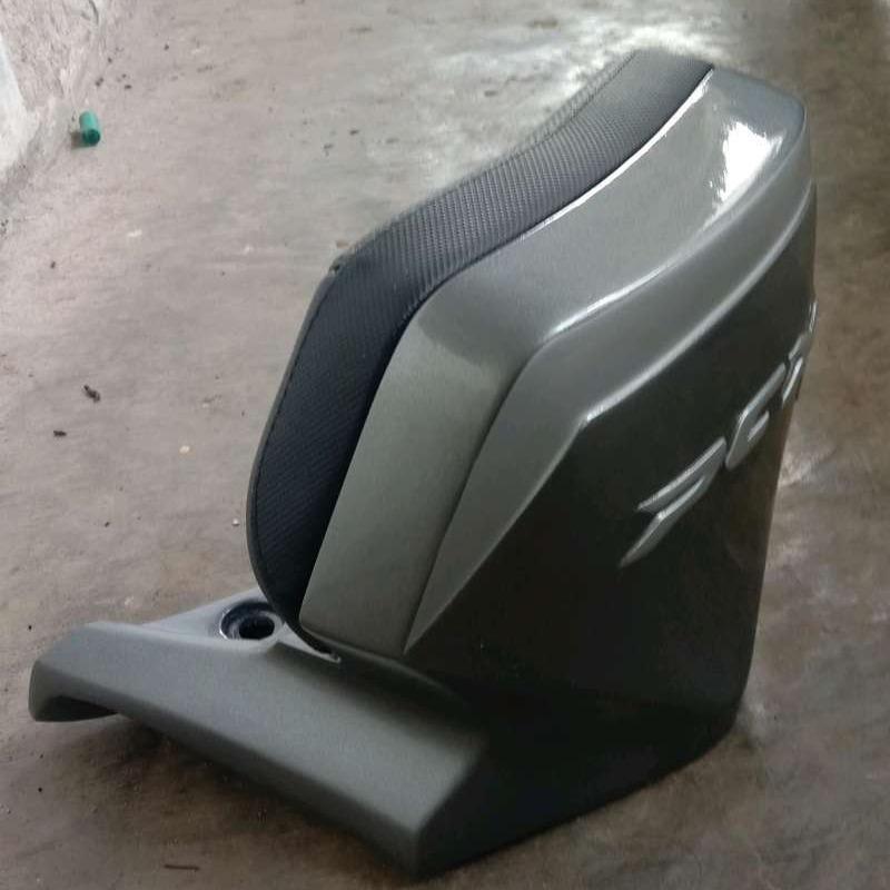 Jual Senderan/backrest Honda PCX 160 2021 - # Brown di Seller IMY ...
