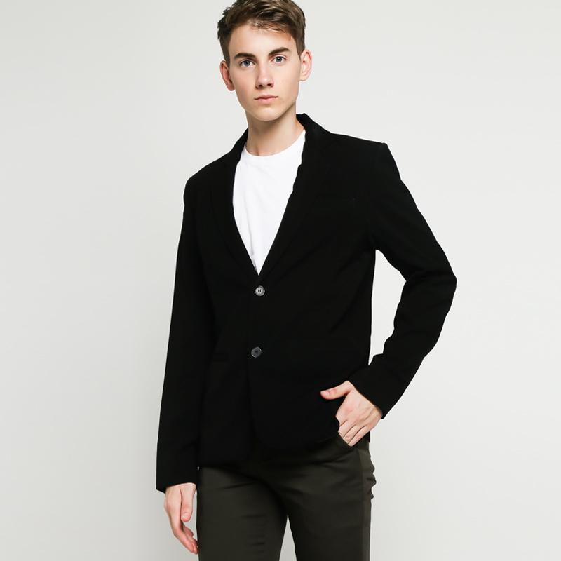 15 Rekomendasi Blazer Pria yang Bisa Bikin Penampilan Anda Makin Elegan ...