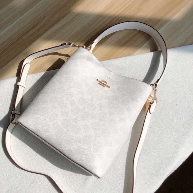 Jual Tas Coach Small Town Bucket Bag In Signature Canvas - White di ...