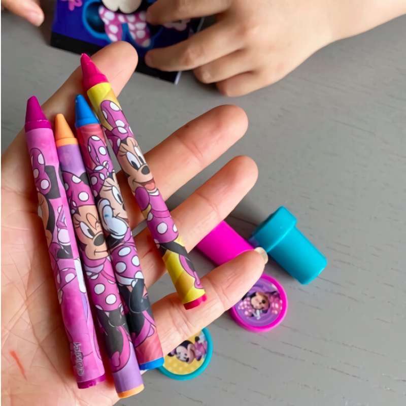 Jual Disney Mini Crayon Fun Set Jurassic Park Toy Story Ponny Minnie ...