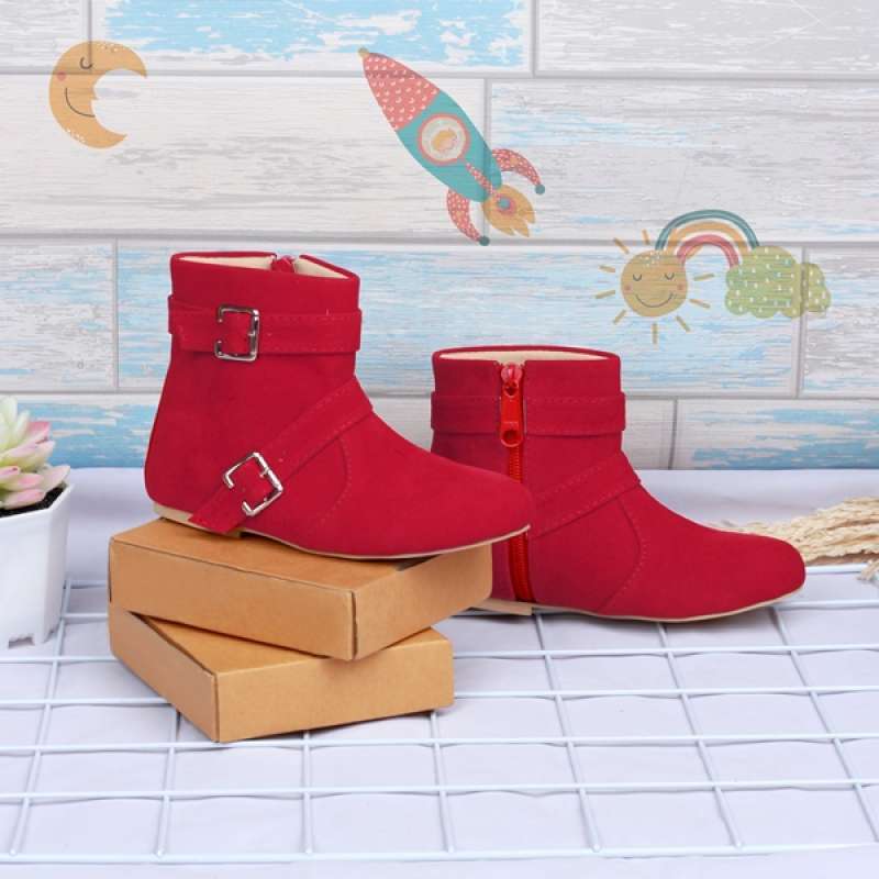 Sepatu Bot Bayi