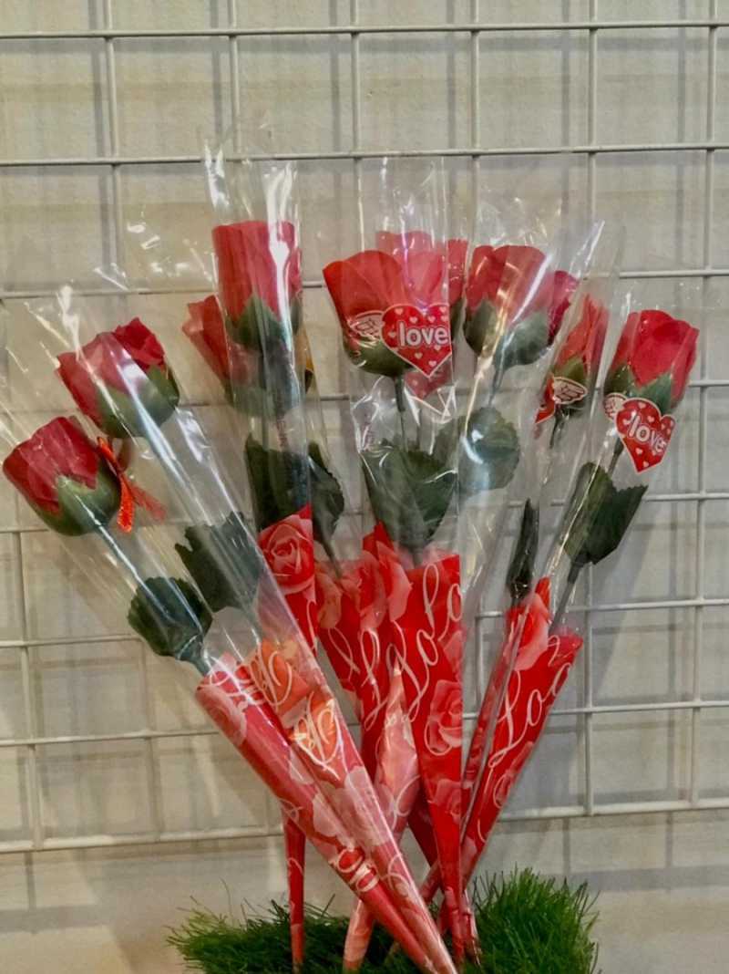 Jual BUNGA TANGKAI PLASTIK MAWAR MERAH ROSE di Seller Republik Boneka ...