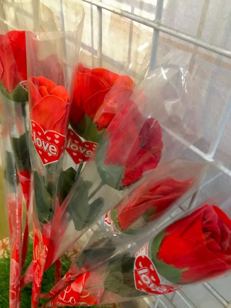 Jual BUNGA TANGKAI PLASTIK MAWAR MERAH ROSE di Seller Republik Boneka ...