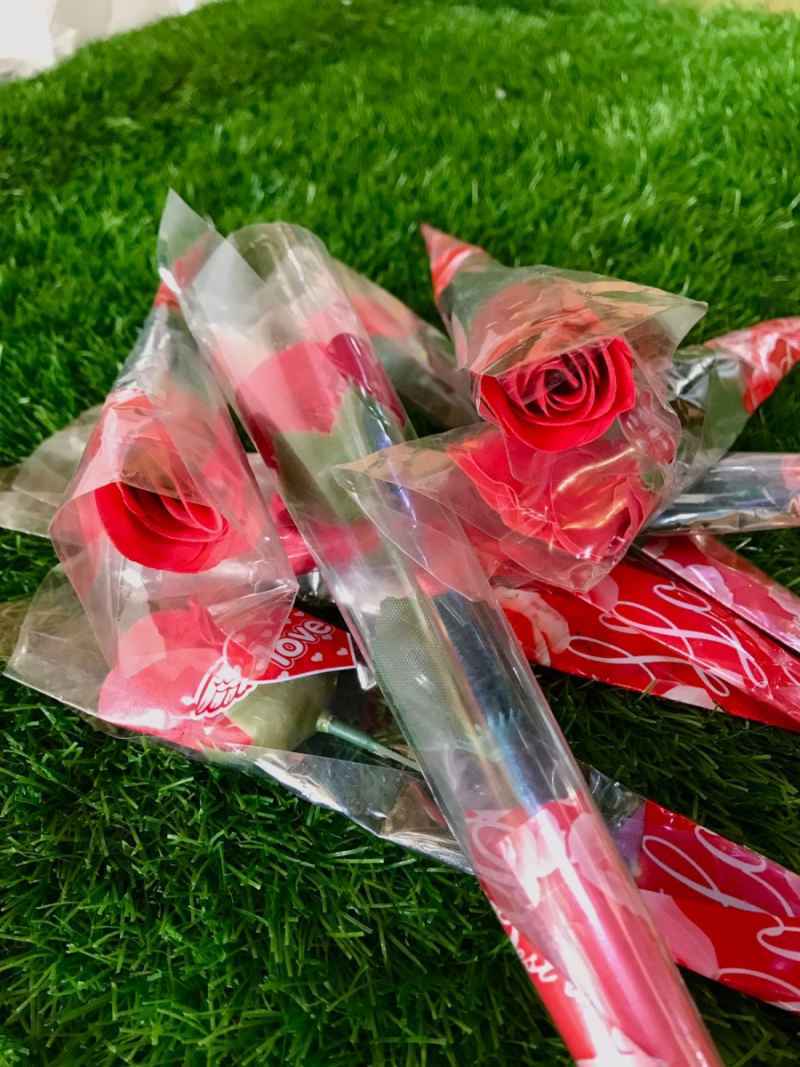 Jual BUNGA TANGKAI PLASTIK MAWAR MERAH ROSE di Seller Republik Boneka ...