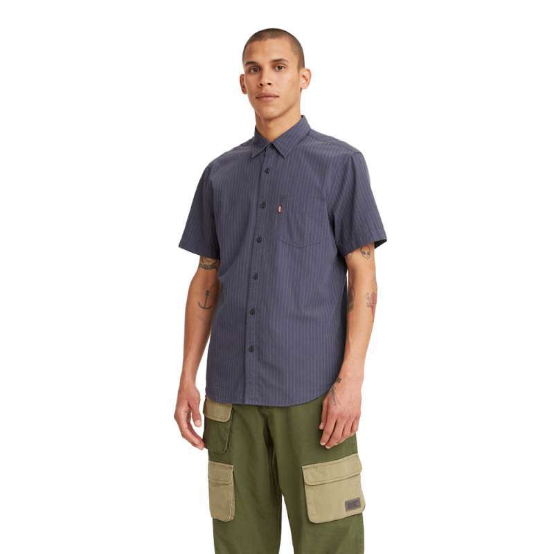Jual Levi's Men's Short Sleeve Classic 1 Pocket Fit Shirt (86627-0081 ...