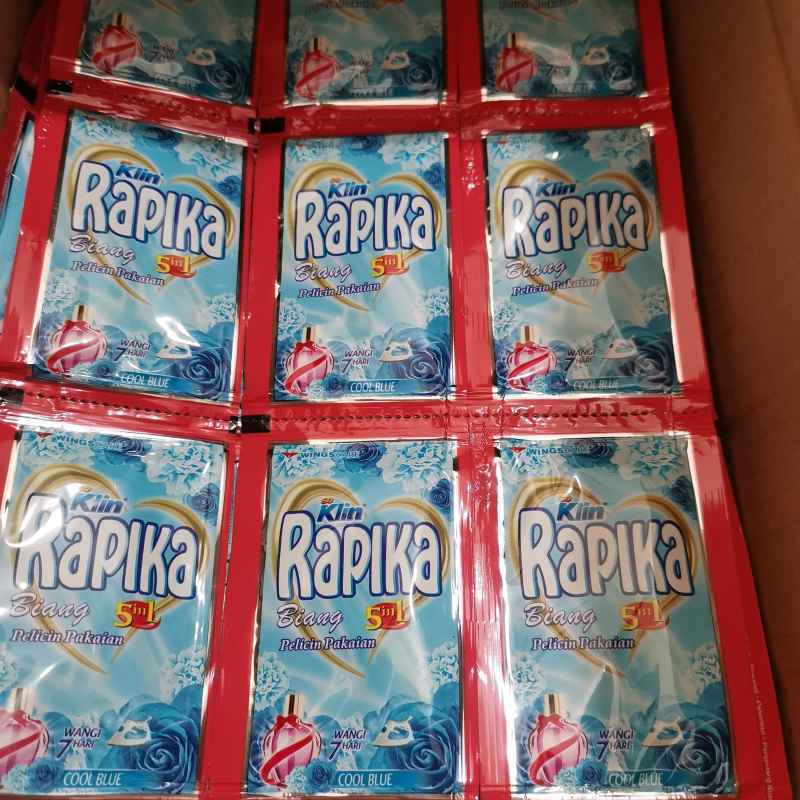 Jual Rapika Biang Pelicin Pakaian Rapika Cool Blue Renceng isi 12 ...