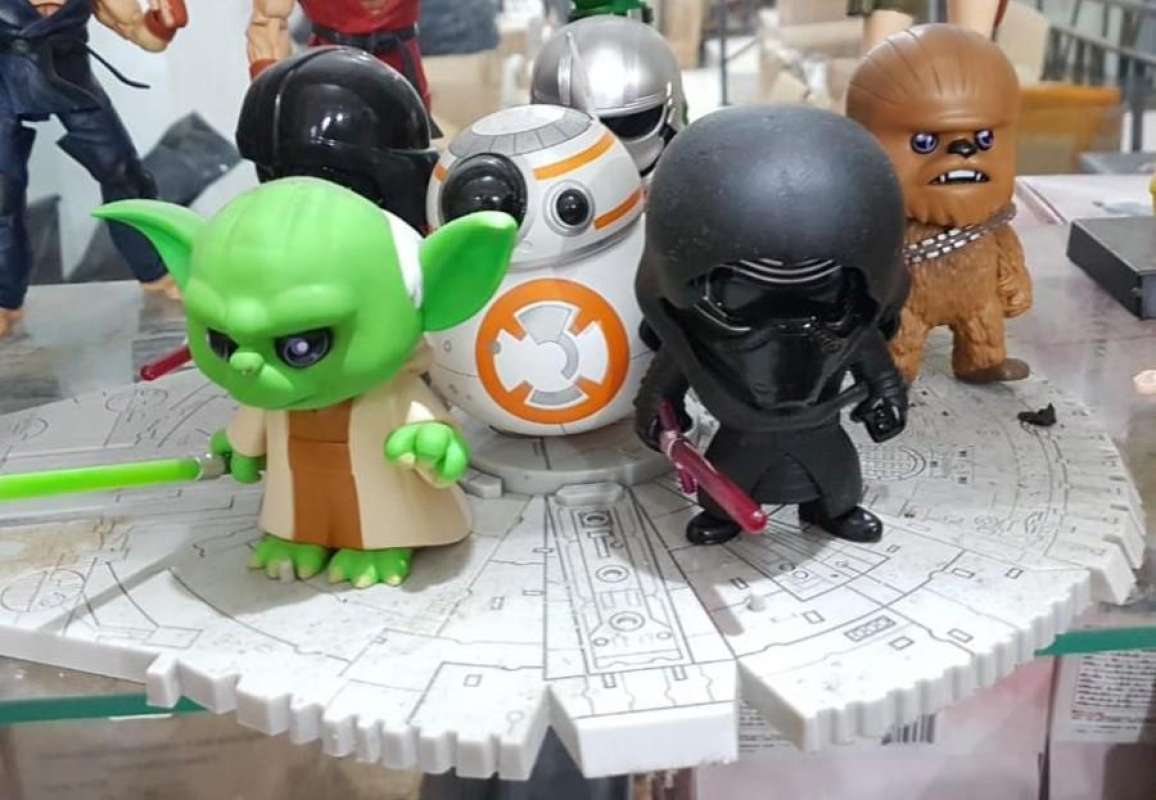 Jual Action Figure Star Wars Chibi Lengkap Dengan Pesawat di Seller ...
