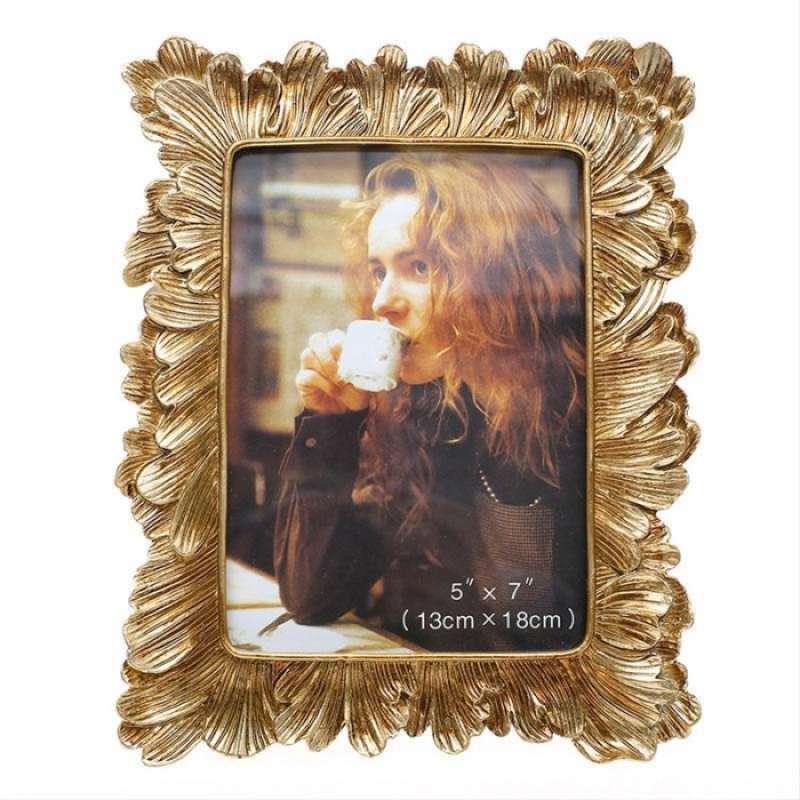 Jual Levi Photo Frame / Bingkai Foto Frame Figura Meja Gold Vintage ...