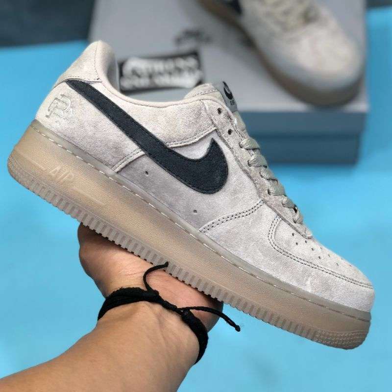 Jual Sepatu Air Force 1 07 Low Dark Grey X Reigning Champion - 39 Light ...