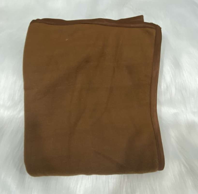 Jual Selimut Polos Hotel / Klinik / Rumah Sakit 160x180cm Warna Cokelat ...