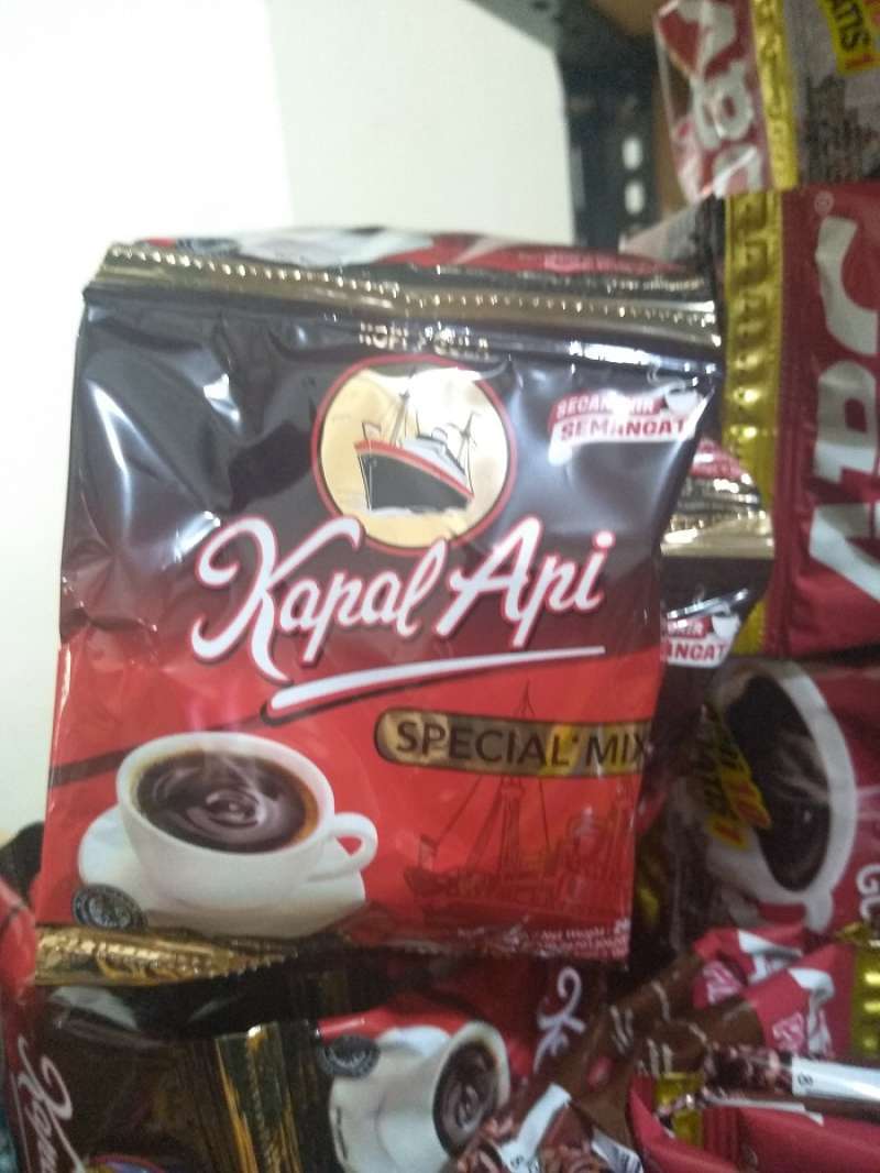 Jual Kopi Hitam Kapal Api (sachet) di Seller Toko Belanja Taman Griya ...