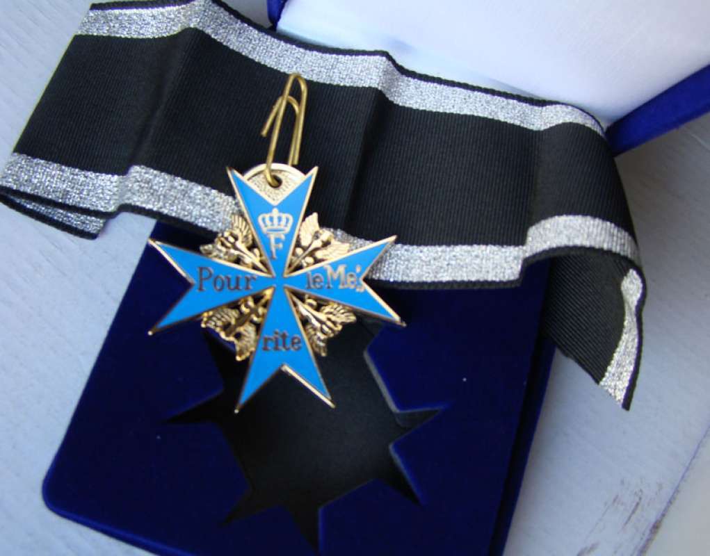 Jual Blue Marx Medal Metal Medal German Merit Medal Badge Badge Army ...