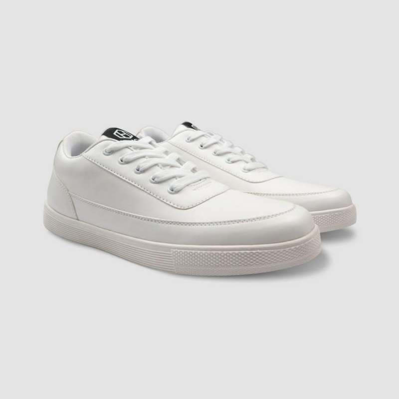 Jual Sepatu Sneakers Casual Putih Premium By Huge - HG001 di Seller ...