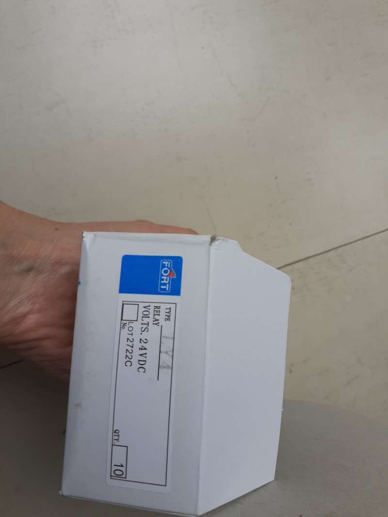 Jual Relay Ly4 24 Vdc 14 Pin Fort Di Seller Tara Online Depok ...