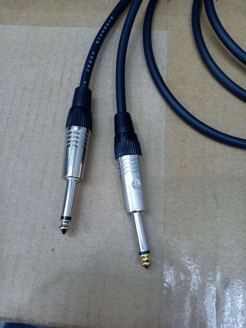 Jual jack audio aux 3.5mm stereo to 2 akai mono trs 6.5mm 1 meter di Seller Serba Elektronik ...