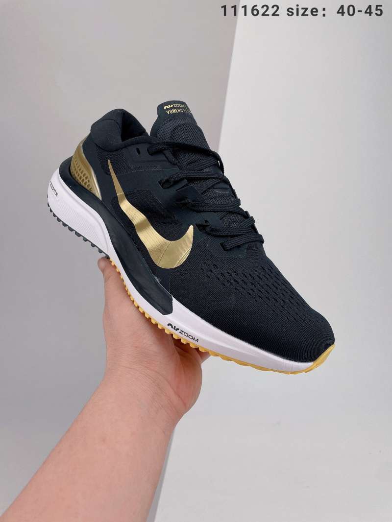 Jual The Nike Air Zoom vomero 15 combines a fast look and a secure feel ...