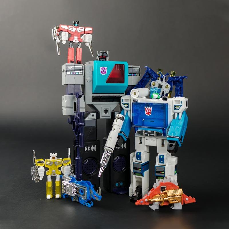 Jual Takara Tomy Transformers Shattered Soundwave Vs Blaster G1 Set ...
