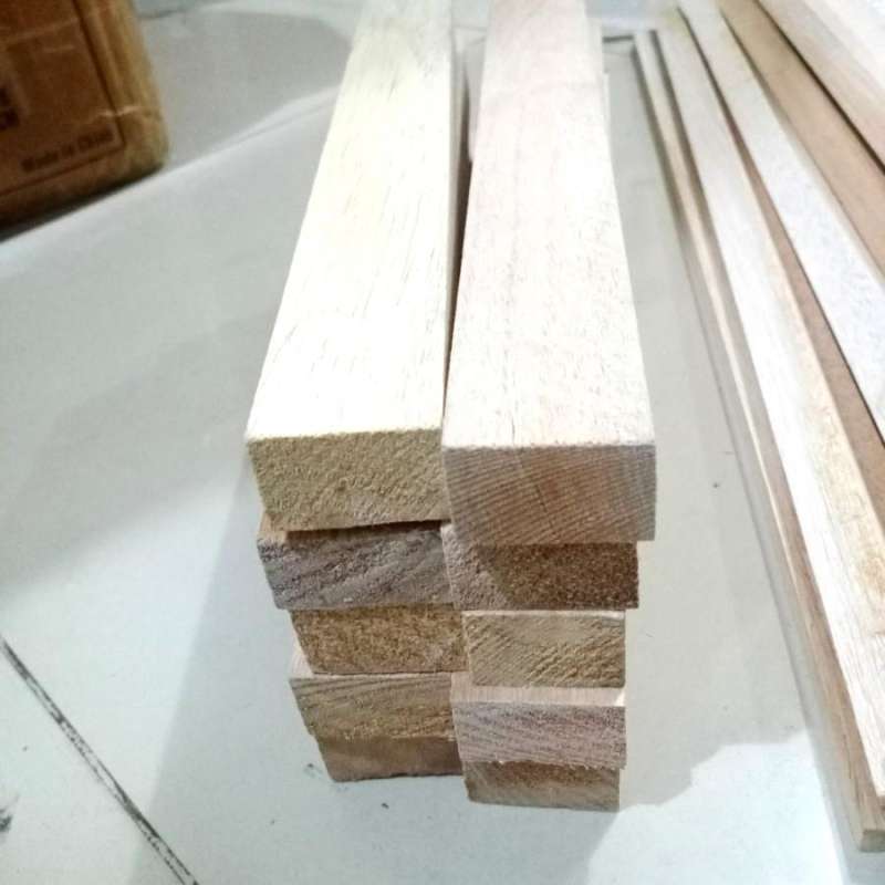 Jual Kayu balok strip 2CM 20mm x 50mm x 50cm kayu keras untuk rak ...