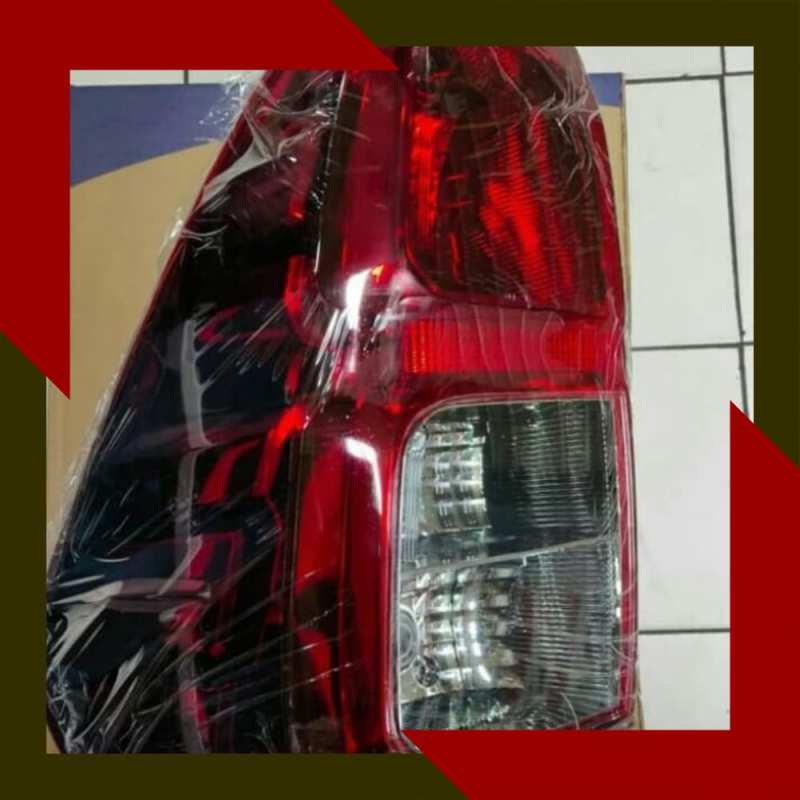 Promo Lampu Stop Toyota Hilux New Double Cabin Murah Diskon 10% di ...