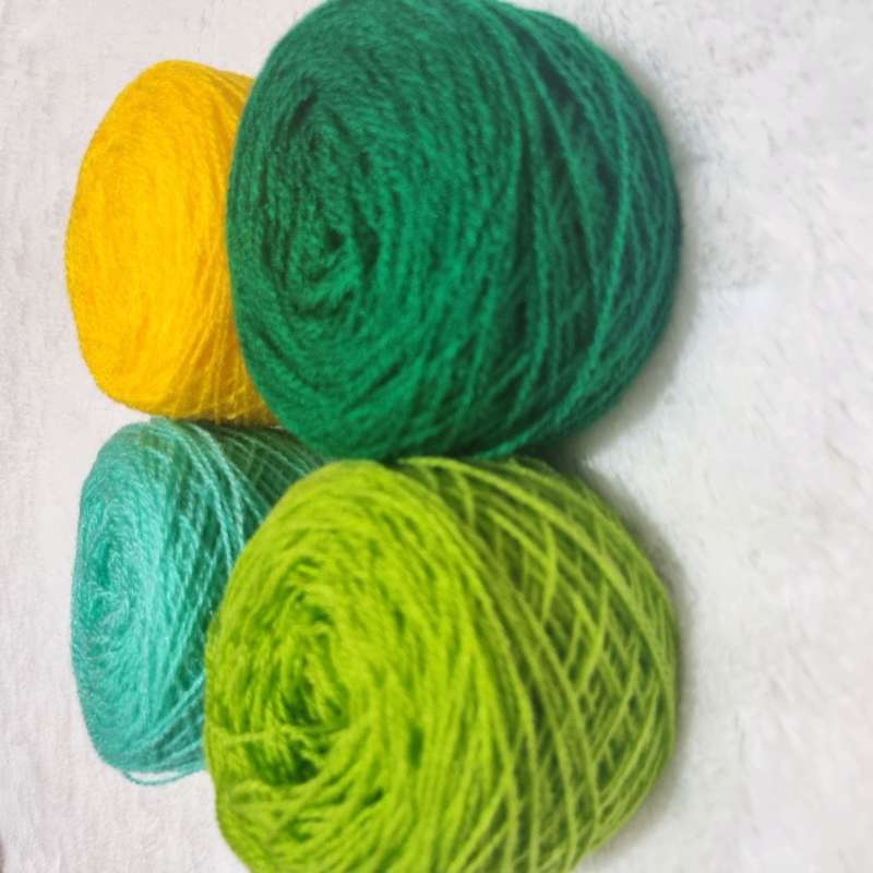 Jual [35gr] Benang Wol , Benang Kristik , Benang Pom Pom, Benang Rajut ...