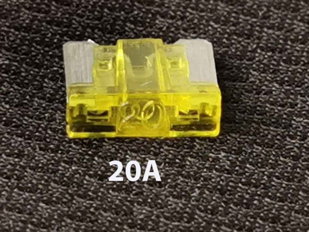 Jual Fuse micro tancap 20A - fuse 20 ampere mobil motor japan Best ...