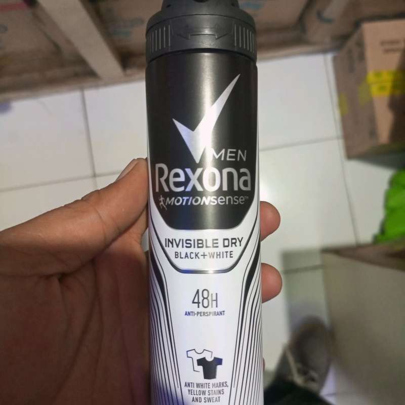 Promo REXONA MEN BLACK & WHITE INVISIBLE ORIGINAL DEODORANT SPRAY 150 ...
