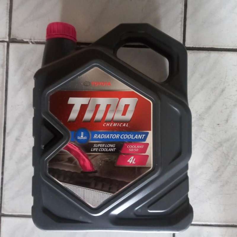 Jual Air radiator TMO coolant TOYOTA super long life Merah Pink 4L di ...