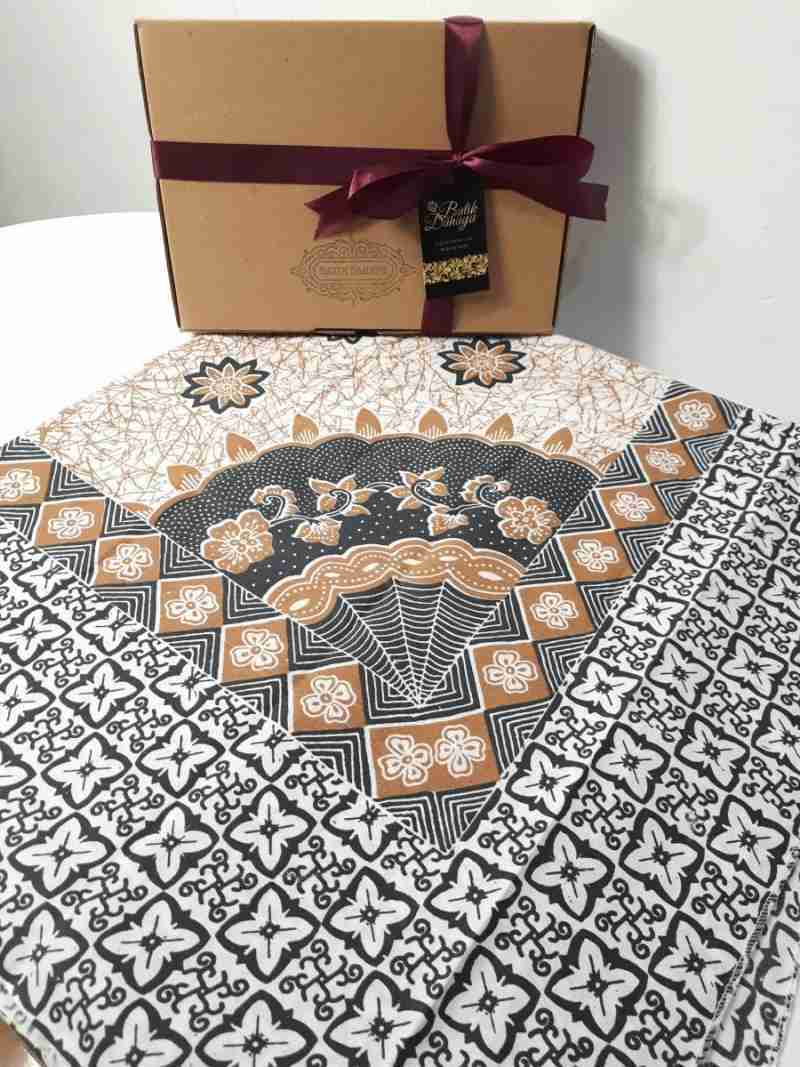 Jual Oleh Oleh Gift Khas Indonesia Taplak Meja Batik/cinderamata Unik ...