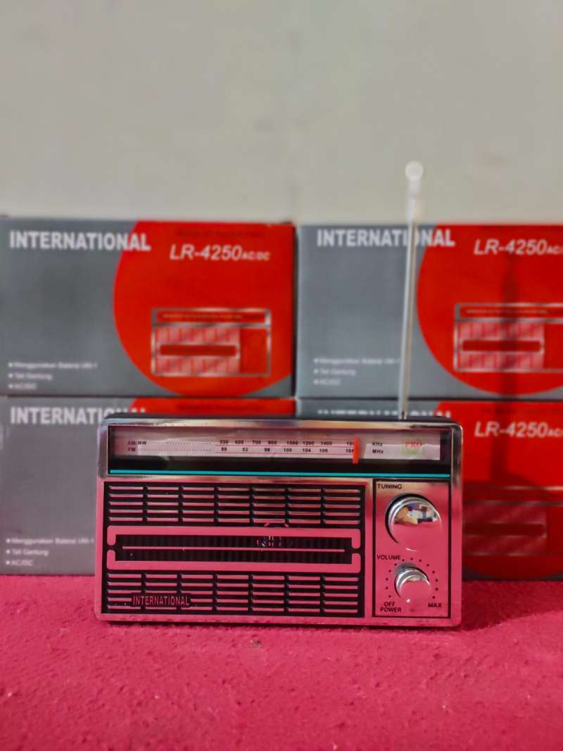 Jual Radio International LR-4250 / International Radio / Radio Jadul ...