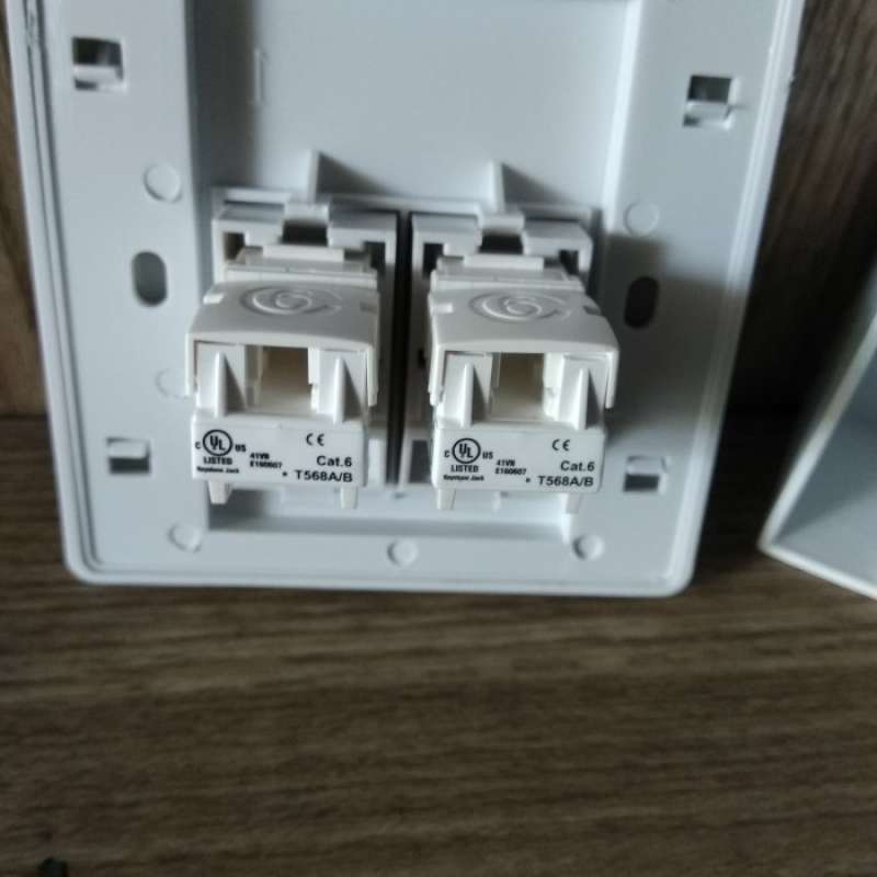 Promo Oem Wall Face Plate Rj45 + Modular Cat6 Box Lengkap Promo Diskon ...
