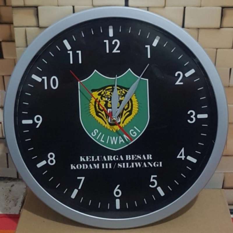 Jual JAM DINDING LOGO KELUARGA BESAR KODAM III SILIWANGI di Seller ...