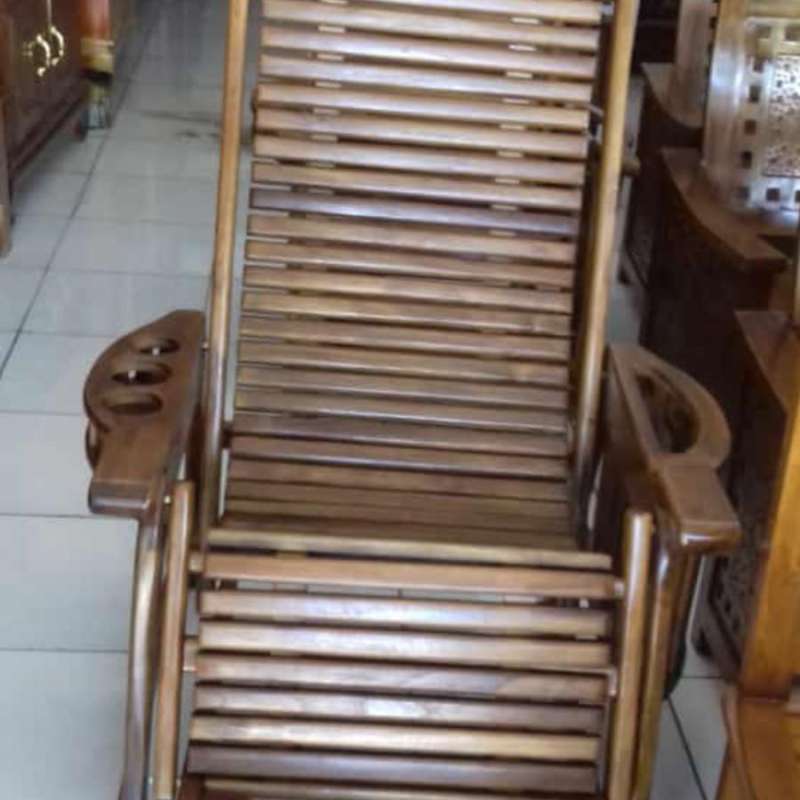 Jual kursi ayunan/kursi goyang minimalis di Seller Gombarcolectiond ...