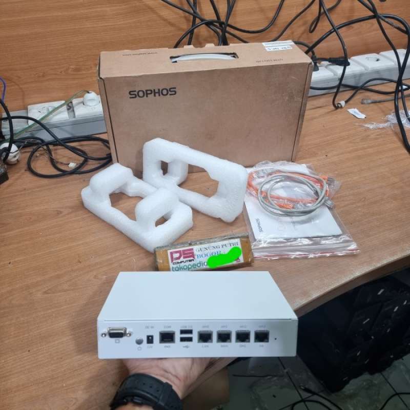 Jual Mikrotik X86 4port Gigabit Sophos Utm 110/120 Unit Baru Di Seller New Vision - Pondok Kopi ...