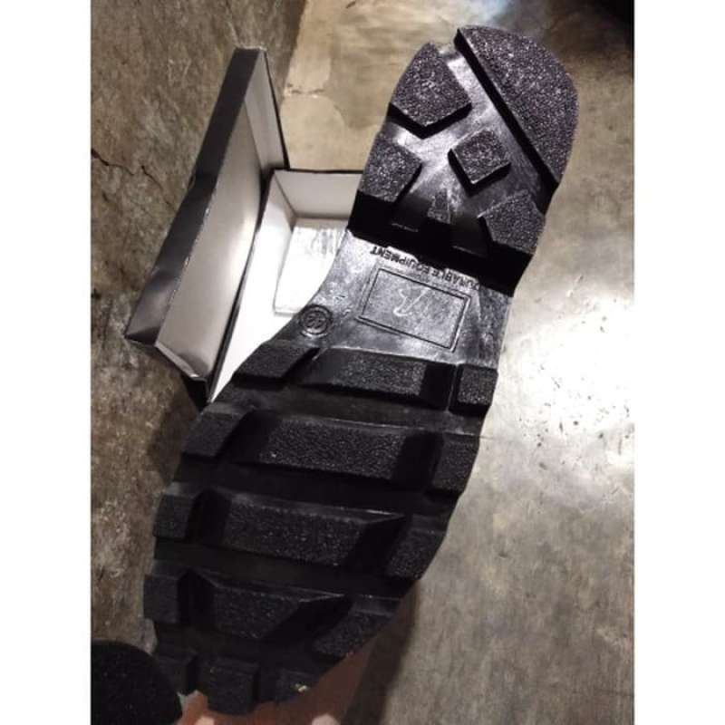 Jual Sepatu Tahan Api Pemadam Kebakaran Silver Besi Safety Shoes Fire ...