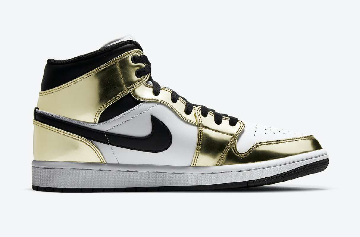 Jual NIKE AJ1 Mid SE Metallic Gold di Seller DHype - Dhype | Blibli