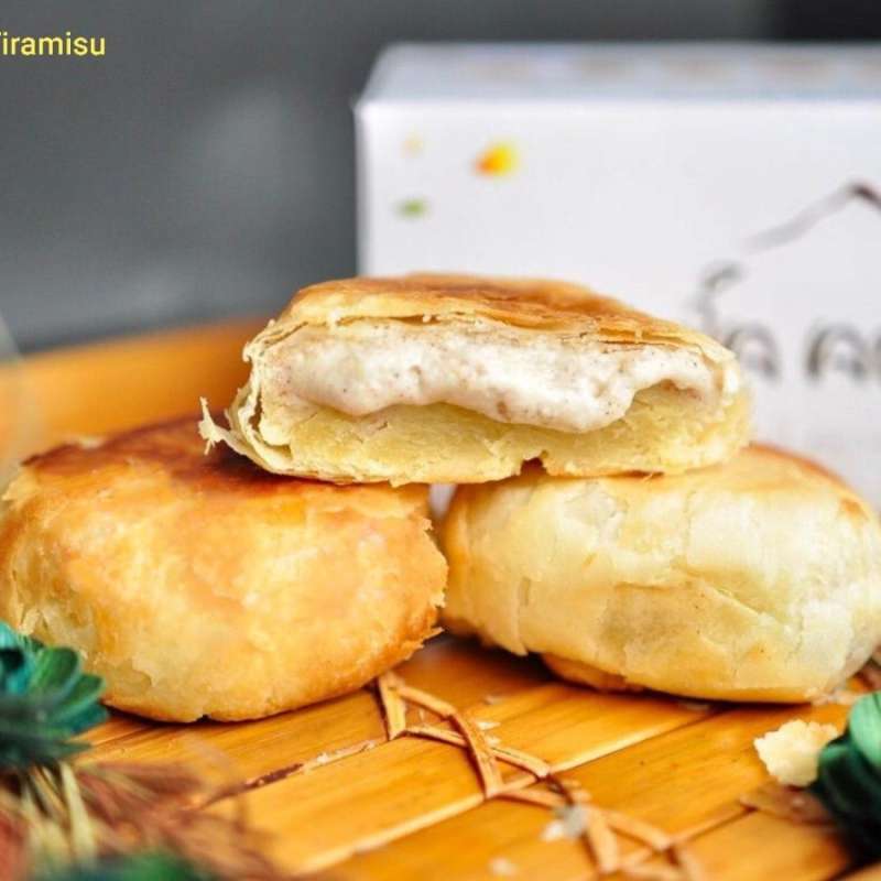 Jual Pia Agung Bali Rasa Durian Pia Susu Super Fresh Oleh-Oleh Khas ...