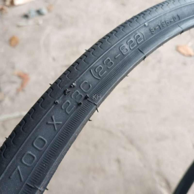 Jual Ban Luar Sepeda Fixie 700 x 23c Roadbike Swallow Hitam di Seller Kota Harum - Jembatan Lima ...